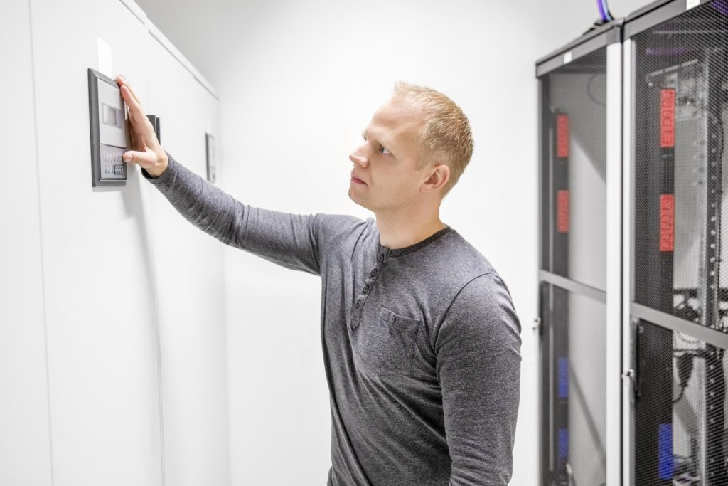 Data Center Cooling Systems | Benefits Of Data Center Cooling